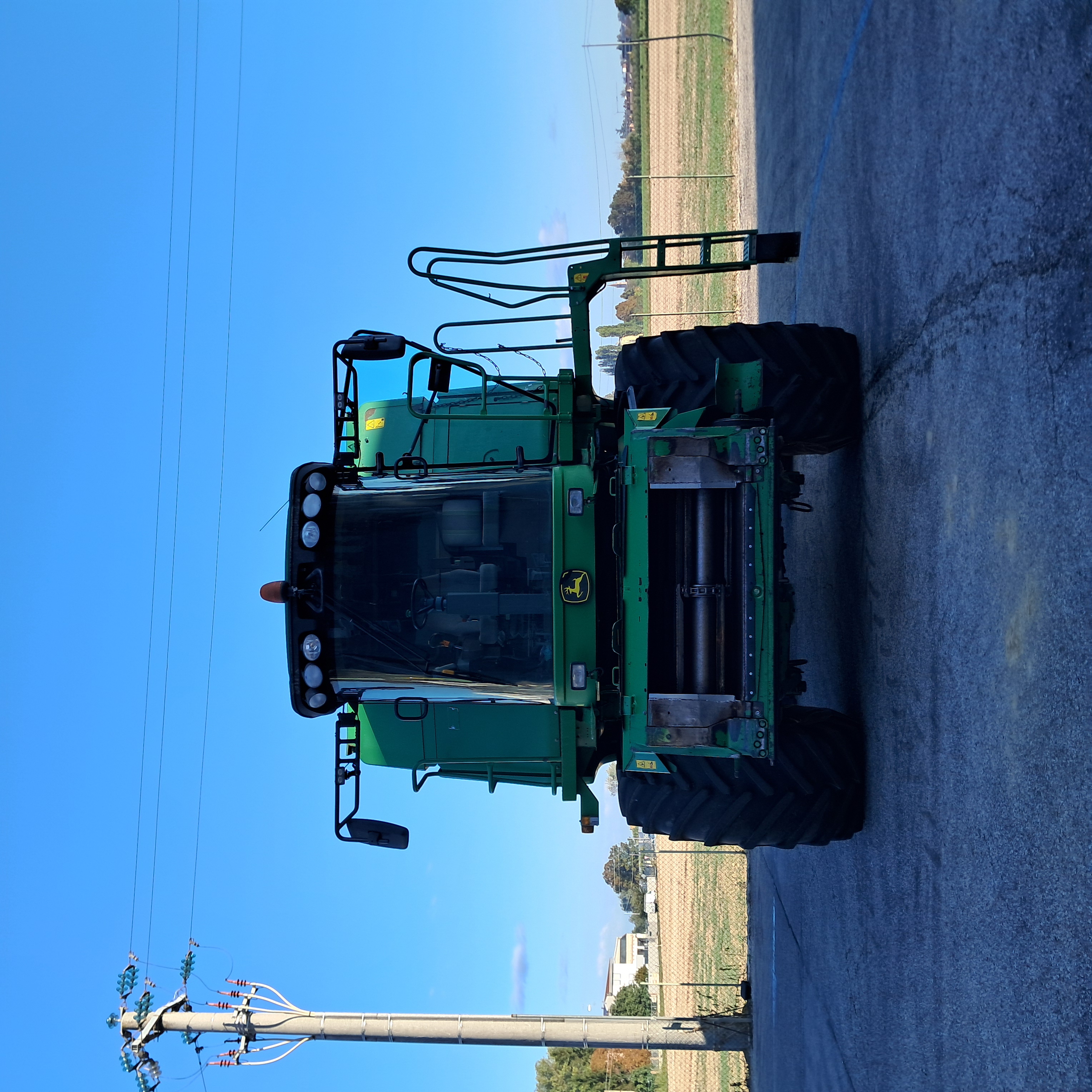 JOHN DEERE C670